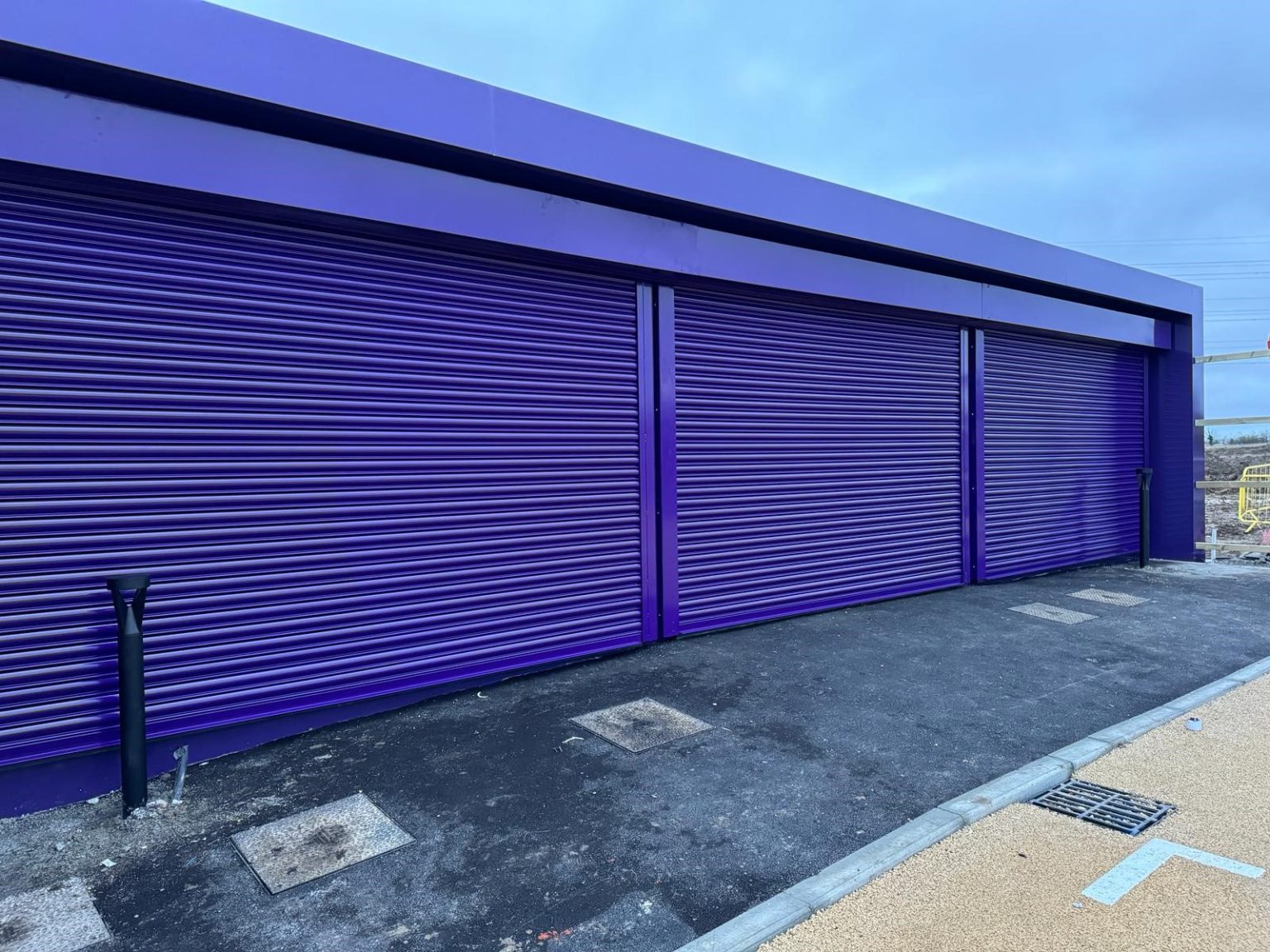 High Quality Electric Roller Shutters Service London | Solid Shutters